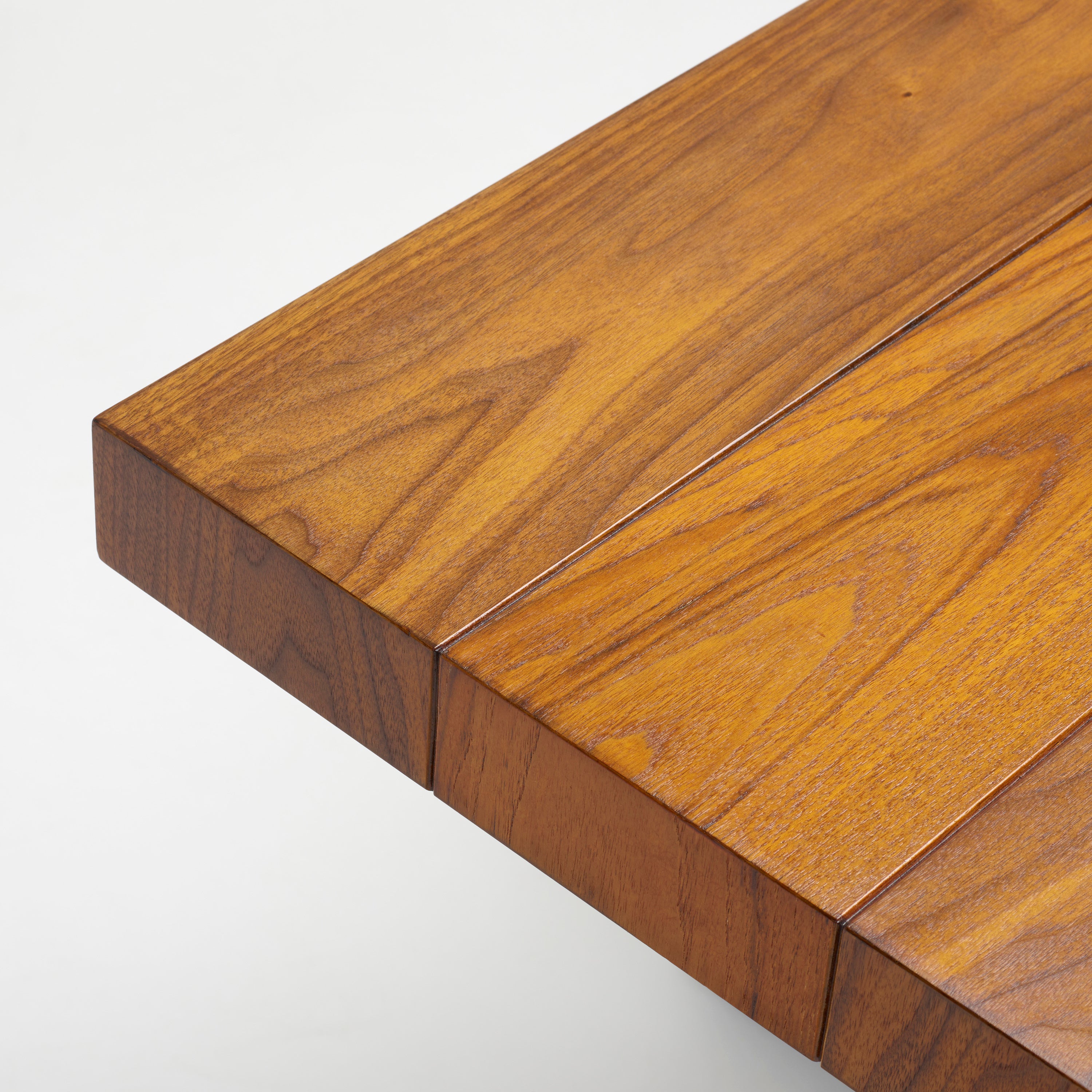 Millenium Hope Dining Table – FORSYTH