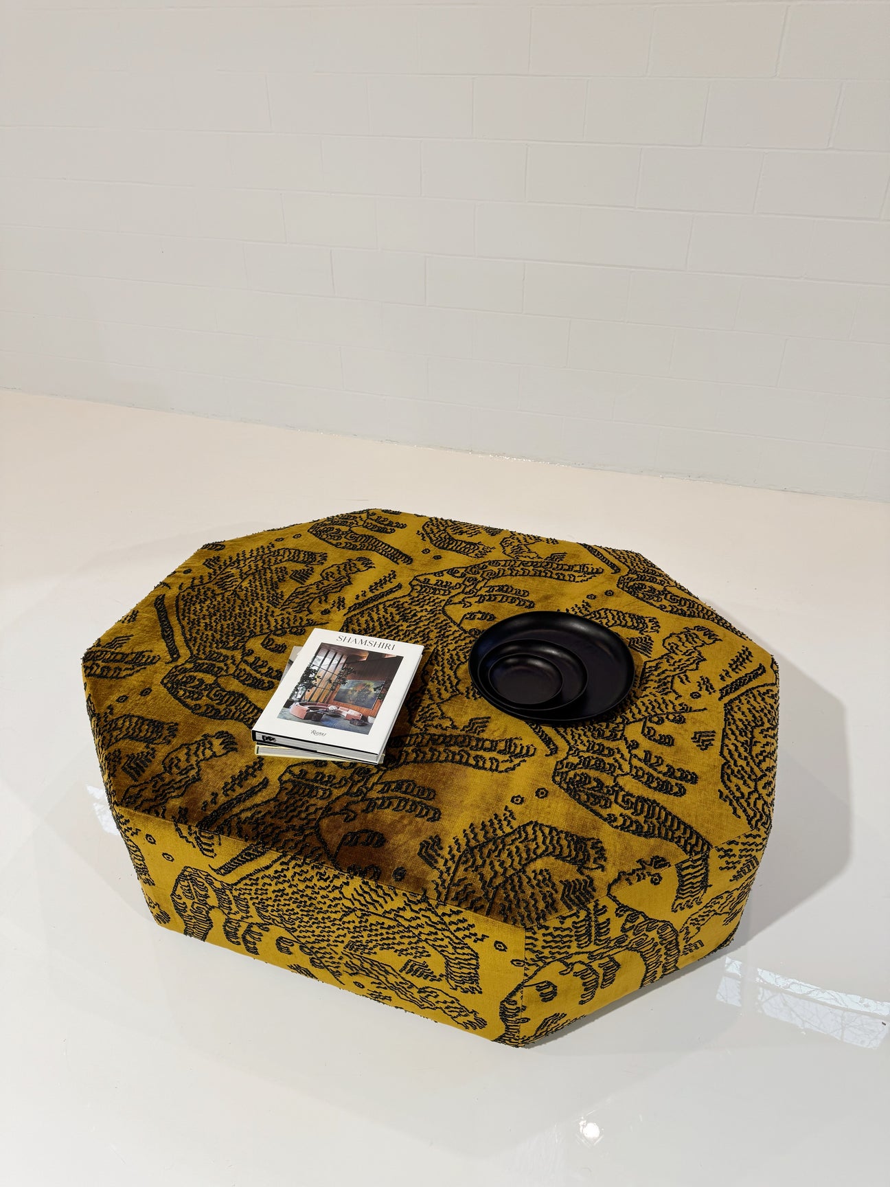 The Forsyth Octo Ottoman in Dedar Tiger Mountain, 48 x 60 in – FORSYTH