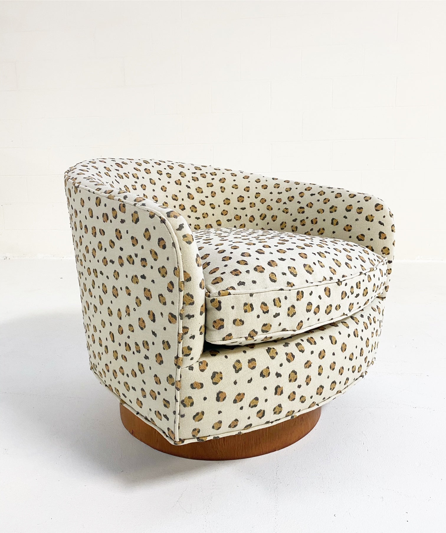 Swivel Lounge Chair in Chelsea Textiles 'Snuggle' Leopard Fabric – FORSYTH