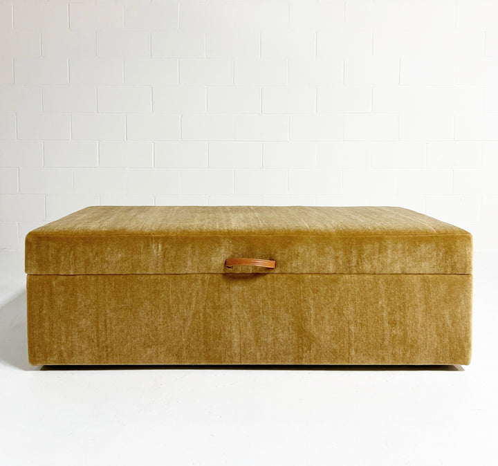 The Forsyth Storage Ottoman in Pierre Frey Teddy Mohair – FORSYTH